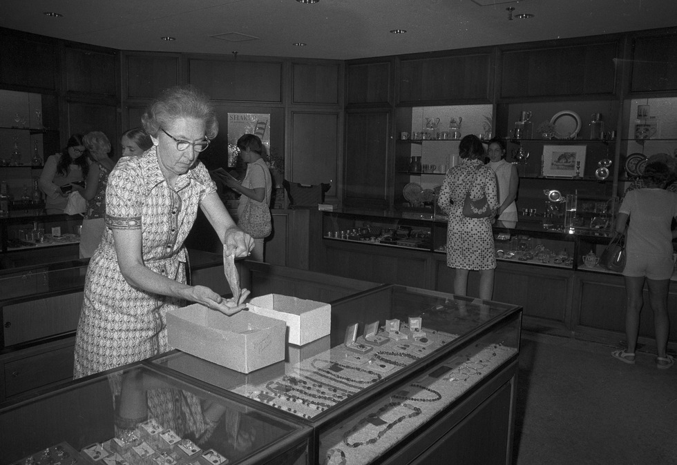 Today in Smithsonian History – Smithsonian Libraries and Archives